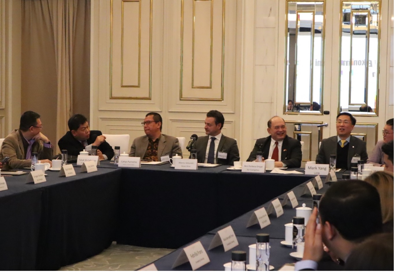 Alberto Vettoretti Speaks at Indonesia Business Meeting Hosted by the ...